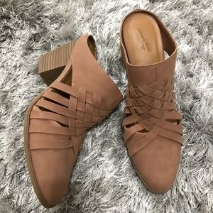 Universal Thread | Shoes | Universal Thread Aiden Heel Mules | Poshmark
